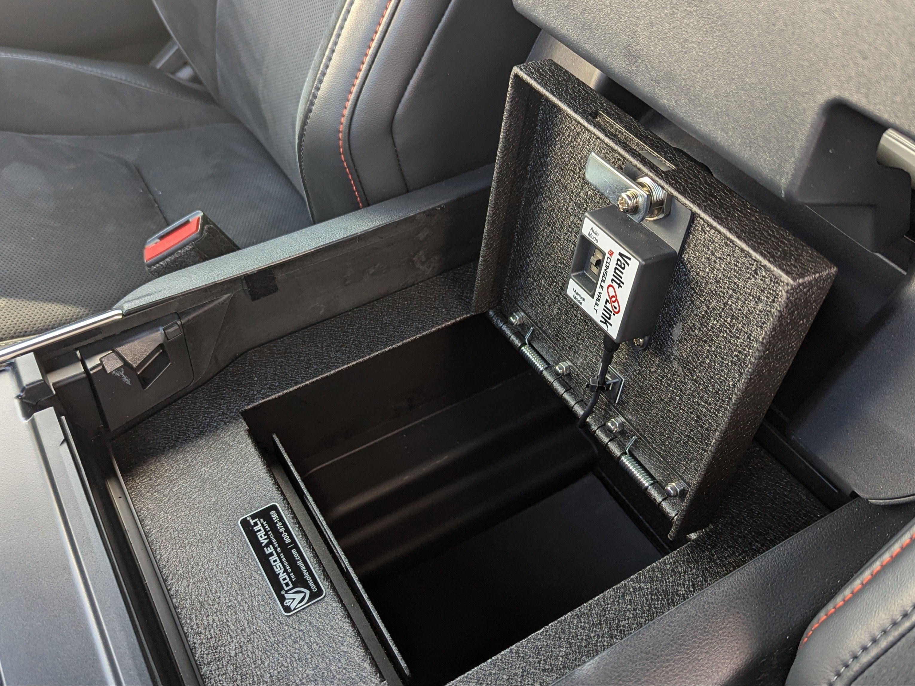 Ford F-150 Full-Floor Center Console Truck Safe: 2021–2023 | Ford F-150 ...