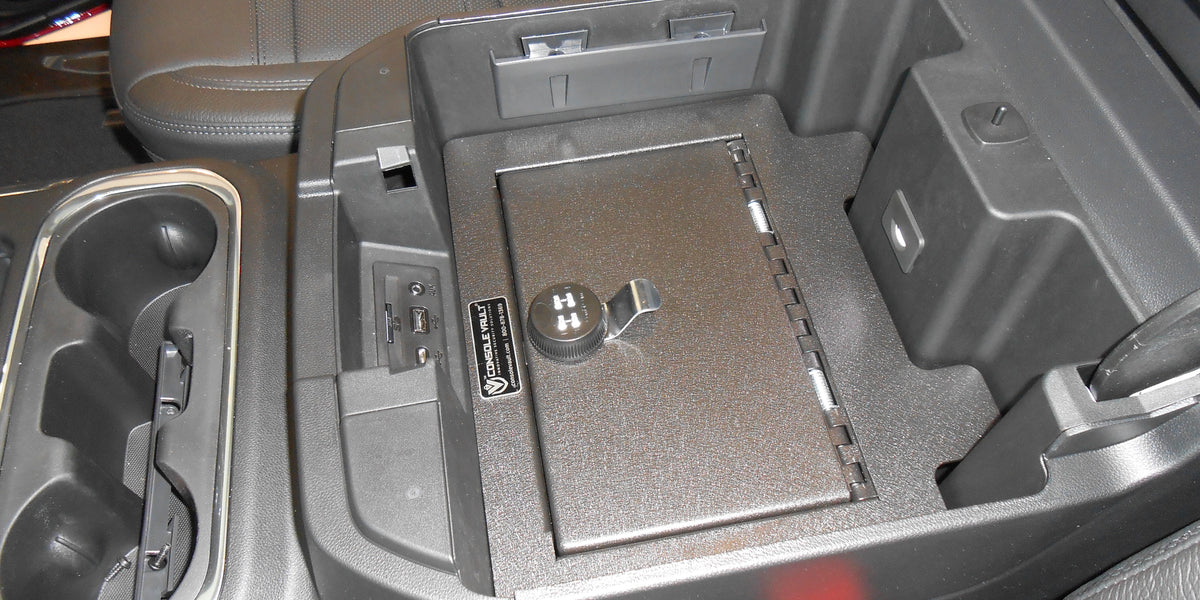 GMC Sierra 2500/3500 Full-Floor Center Console Safe: 2020–2022