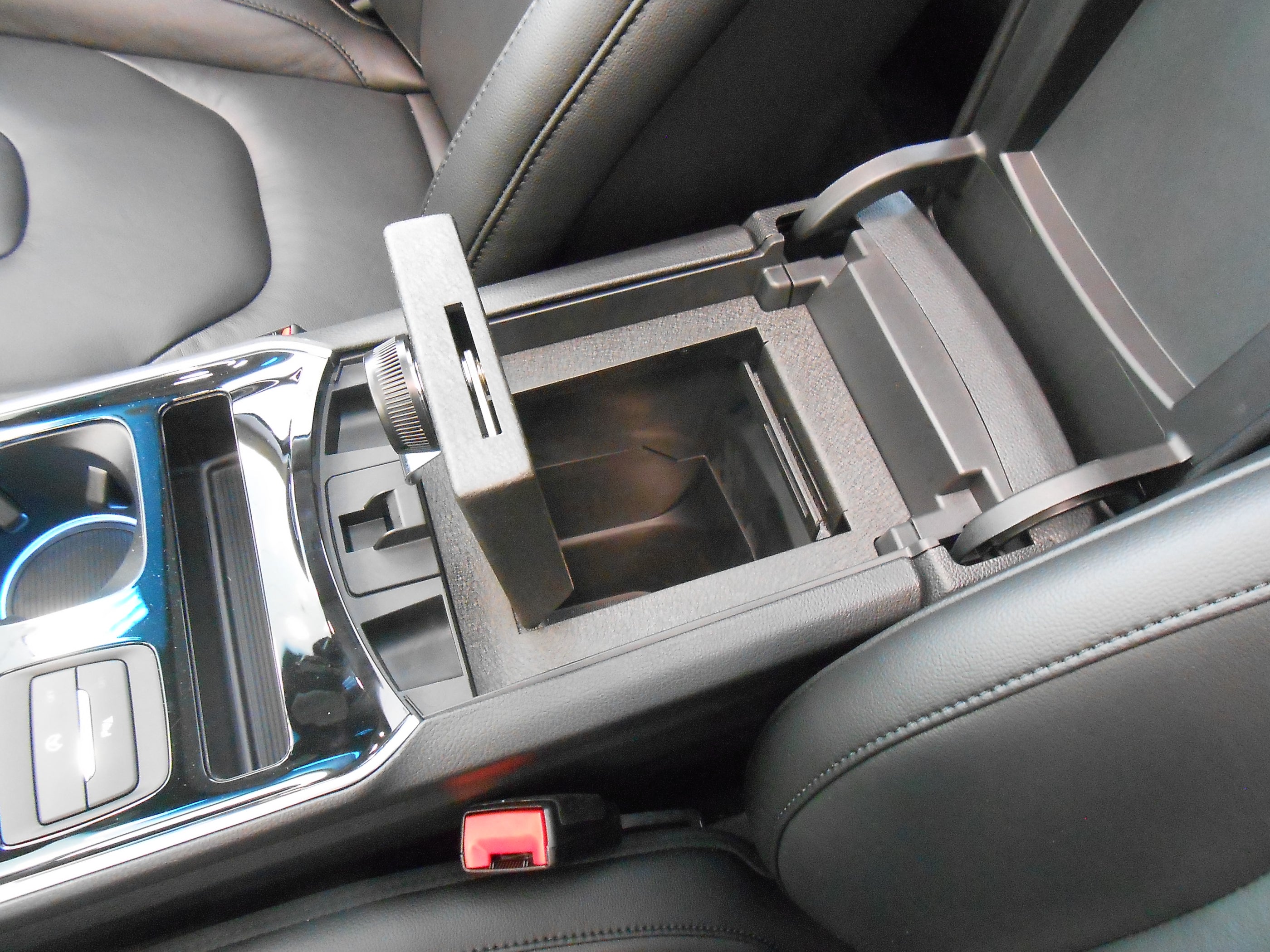 Ford Edge Center Console Safe: 2020–2024 | Console Vault