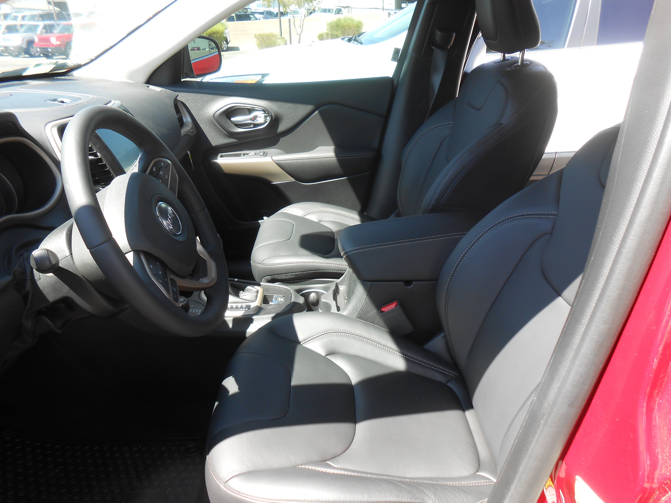 Jeep Cherokee 2015-2026 | Console Vault