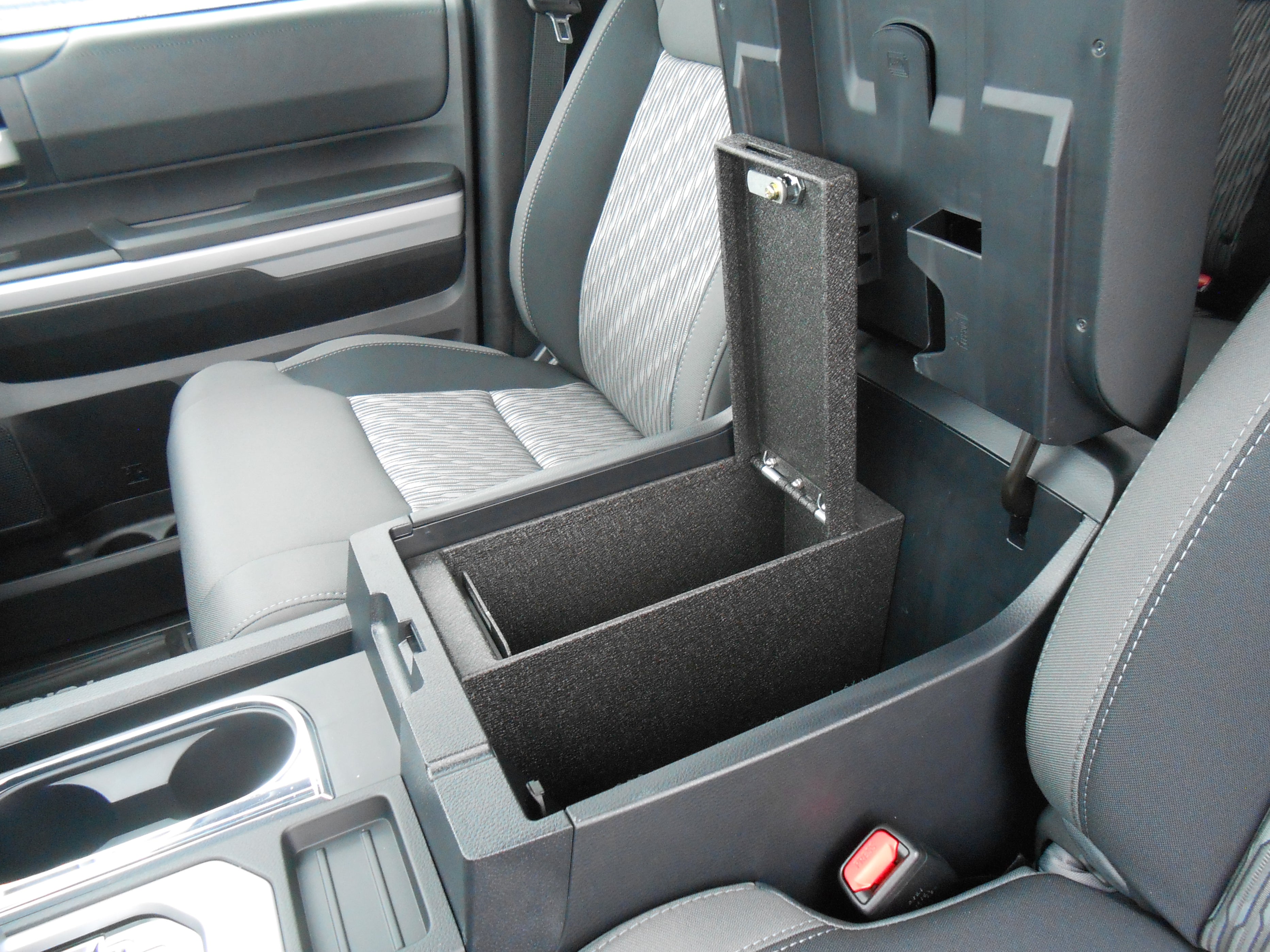 Toyota Tundra Center Console Half Safe: 2014–2021