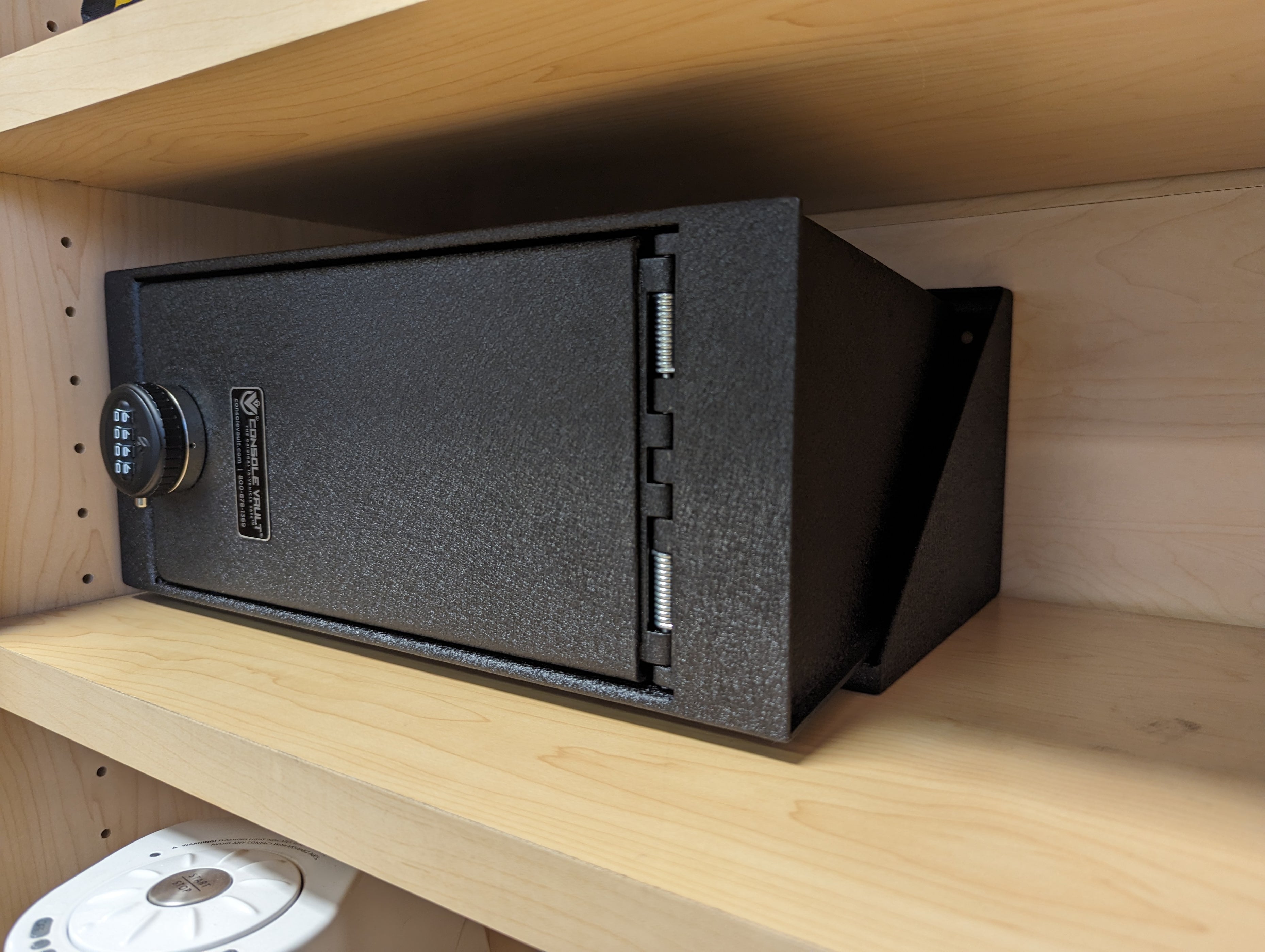 Universal Multi-Safe – Our Mounted Safe | Mounted Gun Safe for Your ...